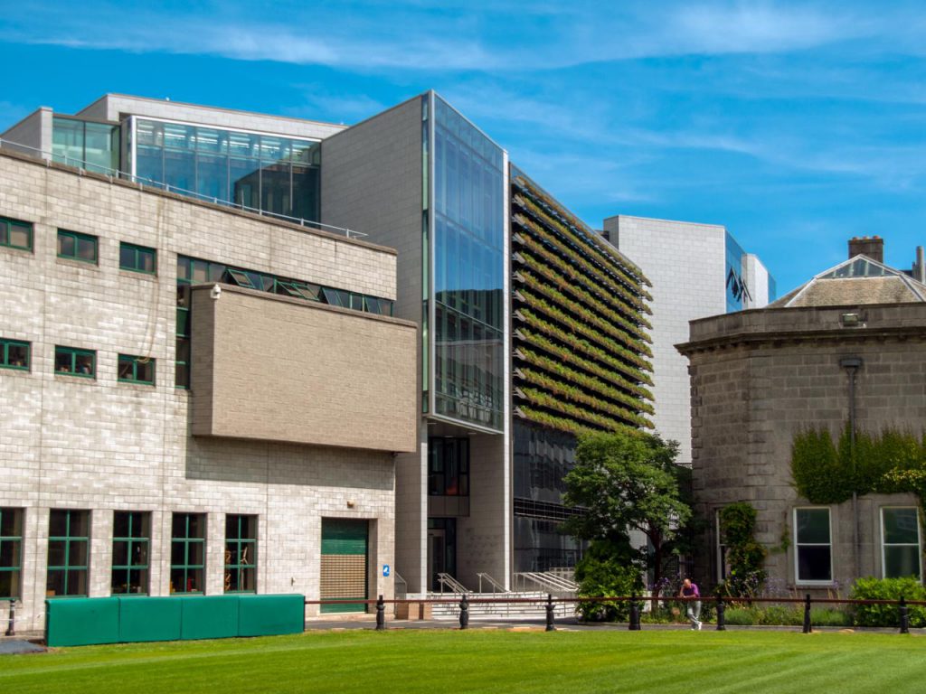 Trinity College Dublin Business School Tom Phillips Associates